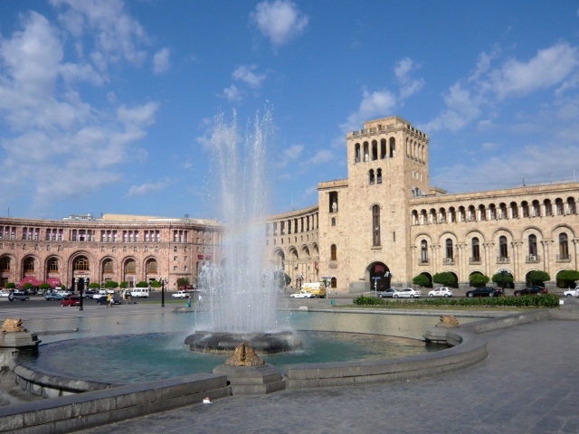 Фонтан на площади Республики город Ереван обои для рабочего стола картинки фото