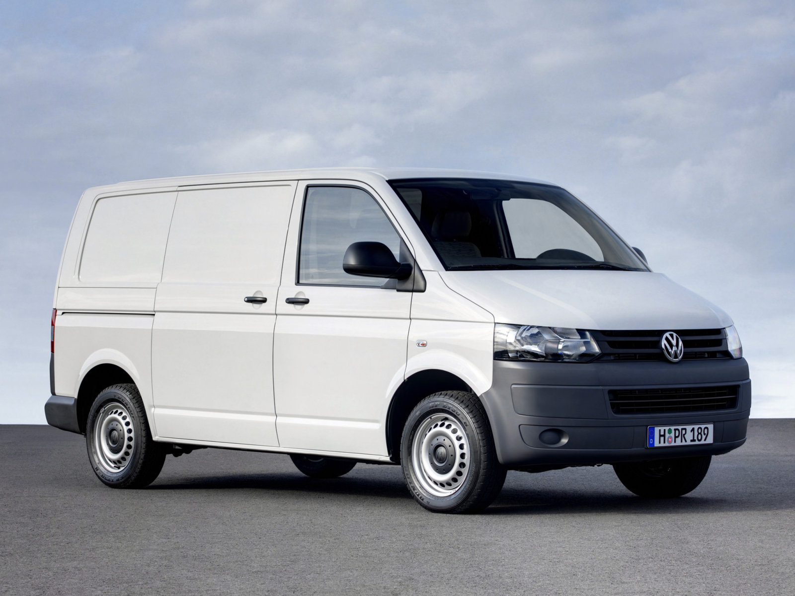 Car brand Volkswagen Transporter models wallpapers and images ...