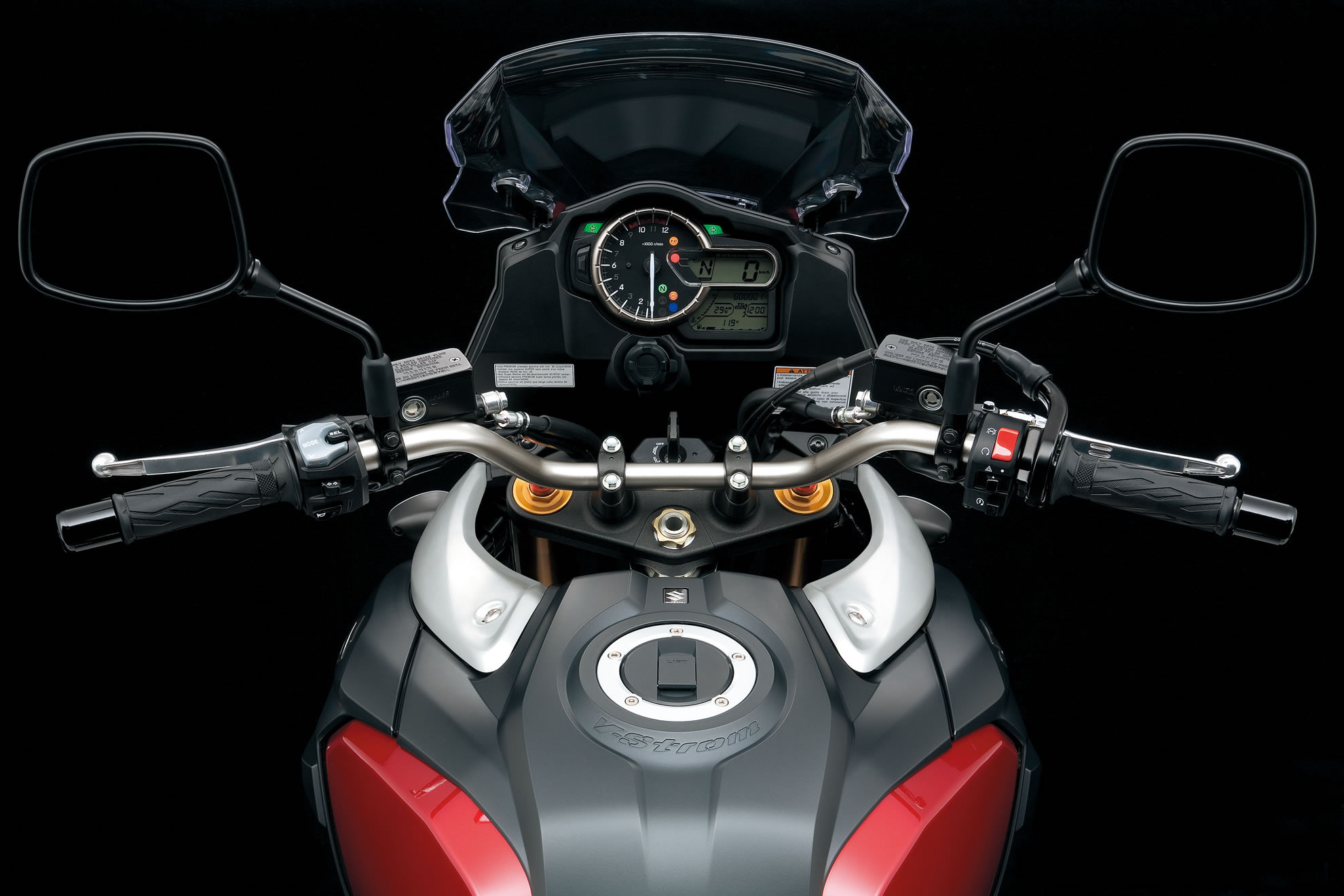 Новый мотоцикл Suzuki V-Storm 1000 DL - обои для рабочего стола ...