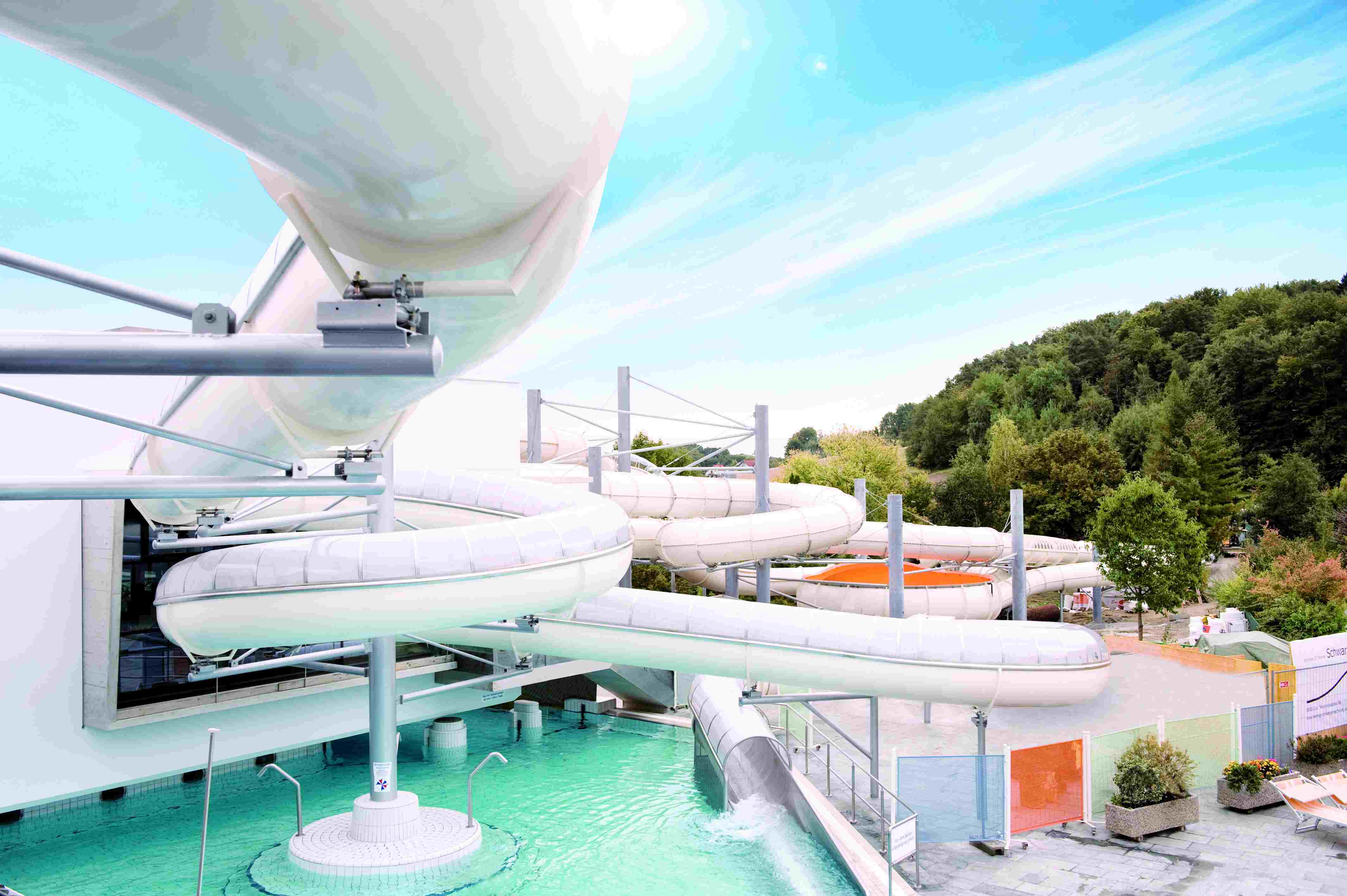 Аквапарк на курорте Бад Лойперсдорф, Австрия - обои для рабочего стола ...