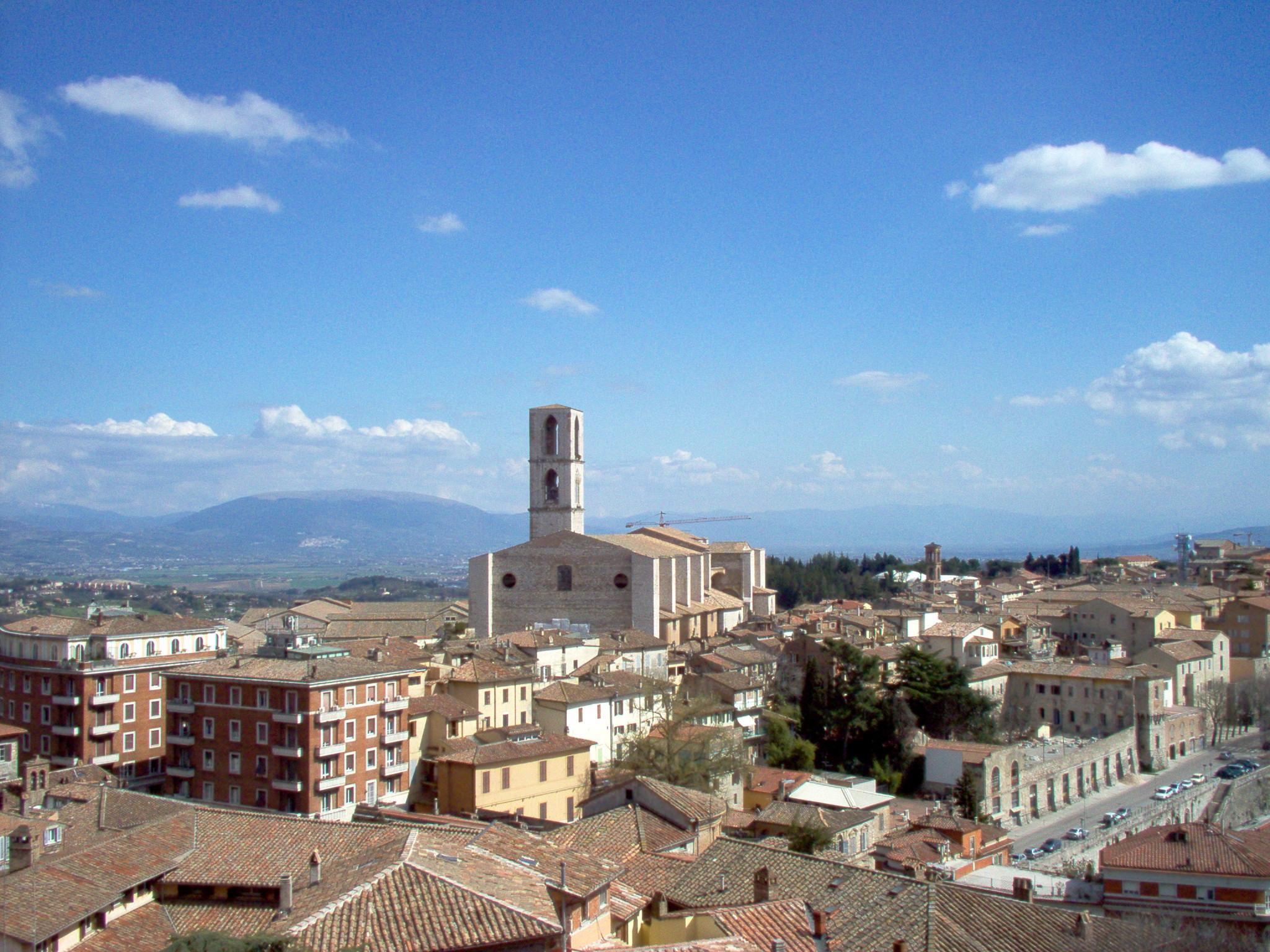 Panorama of the city of Perugia, Italy wallpapers and images ...