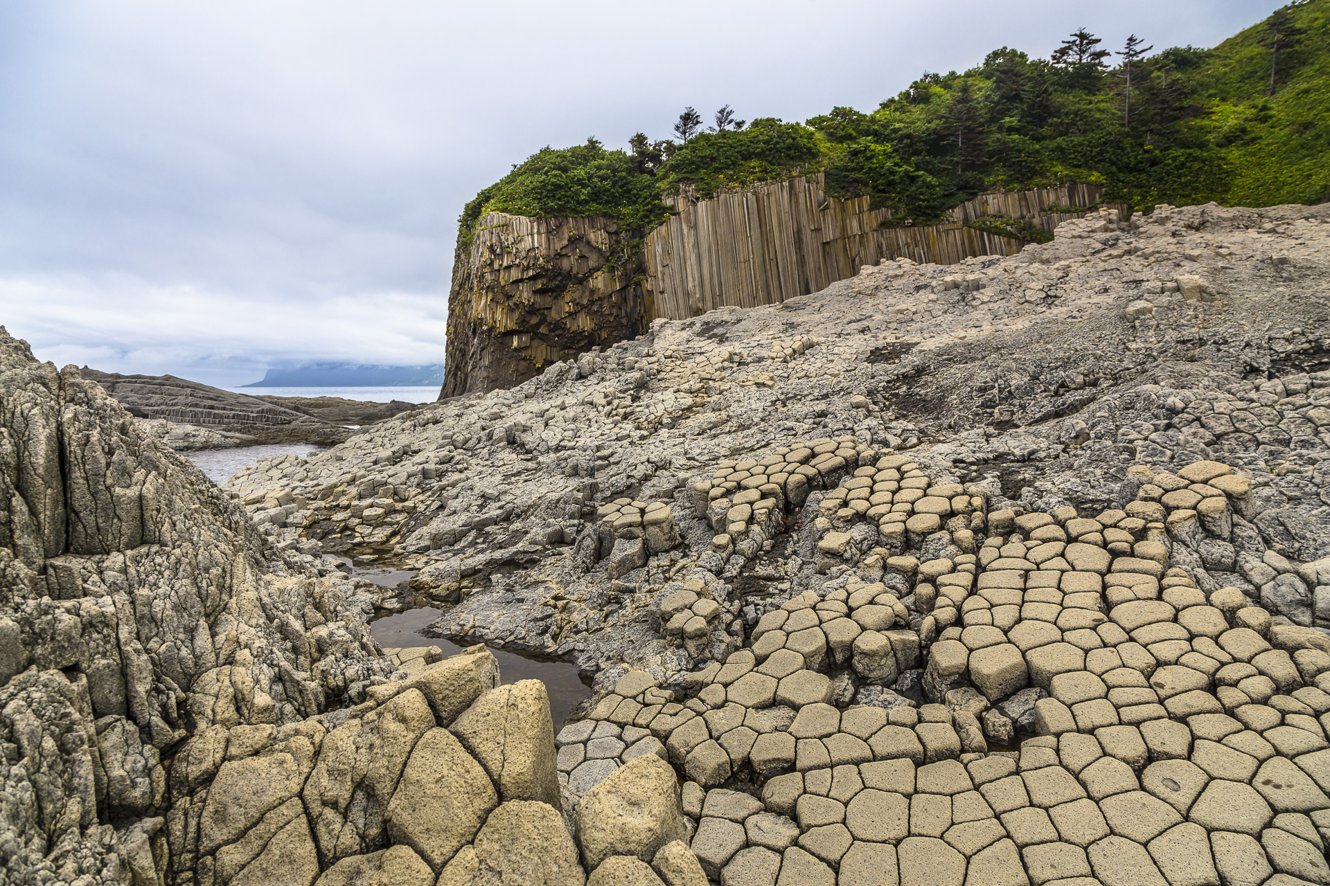 Cobbles Cape columnar, the Kurile Islands. Russia Desktop wallpapers ...